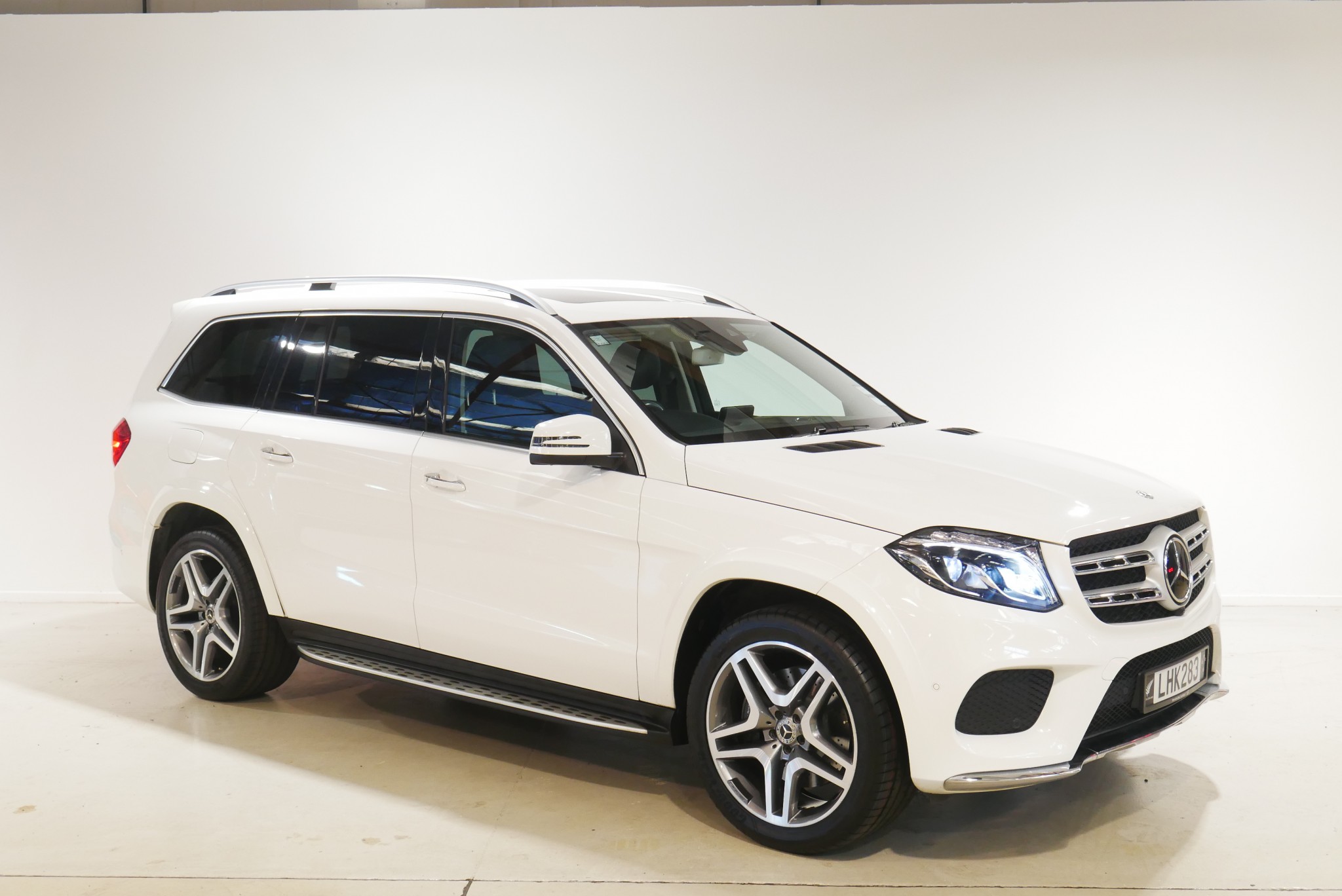 Mercedes-Benz GLS 350 d 2018 | GLS350d AMG line