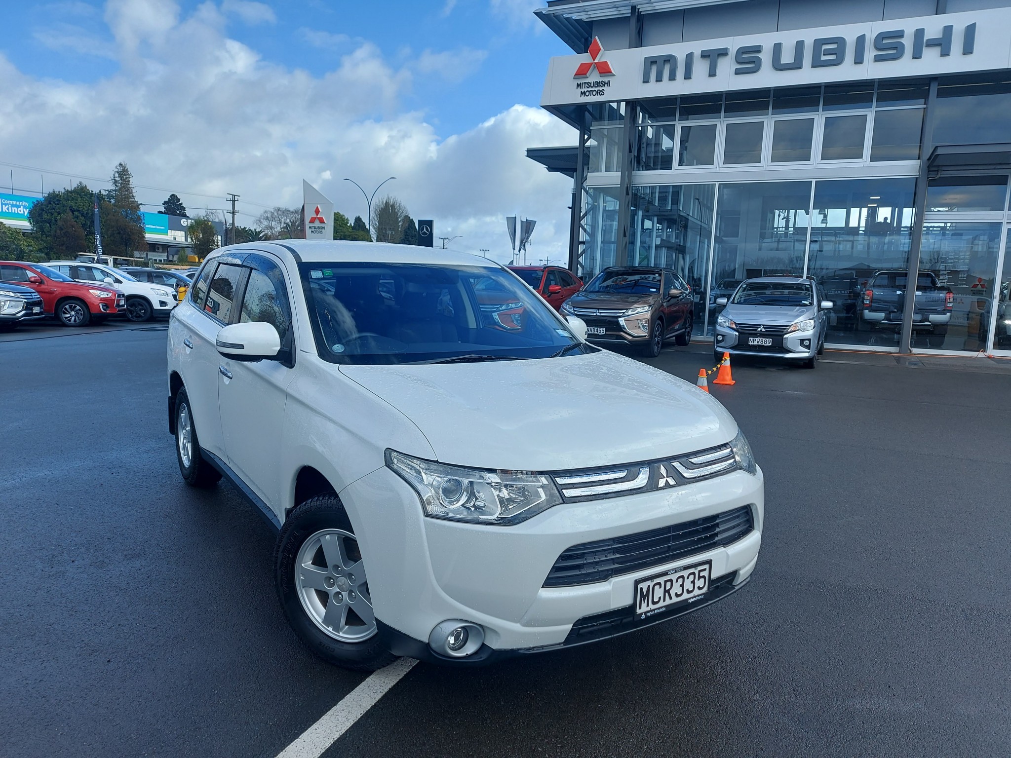 Mitsubishi Outlander 2012 | 2.4L Petrol 24G 4WD
