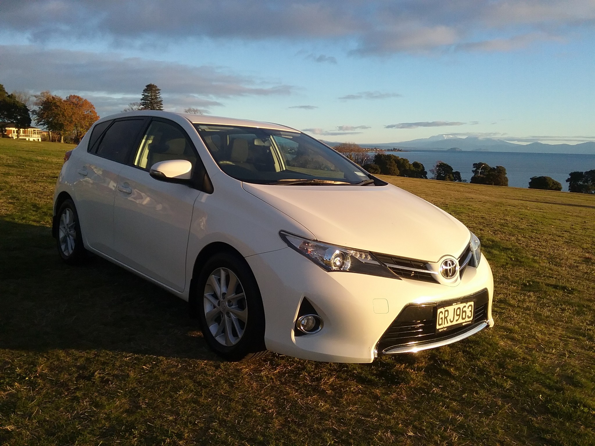 Toyota Corolla 2012 | GLX 1.8P HATCH CV