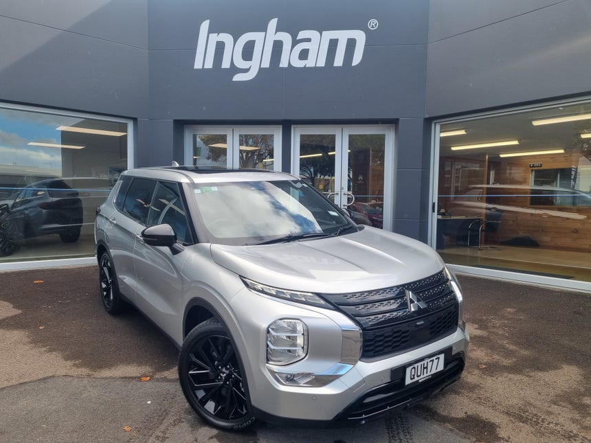 Mitsubishi Outlander 2024 | SPORT, 2.5L Petrol, FWD, CVT, 7 Seat, SUV.