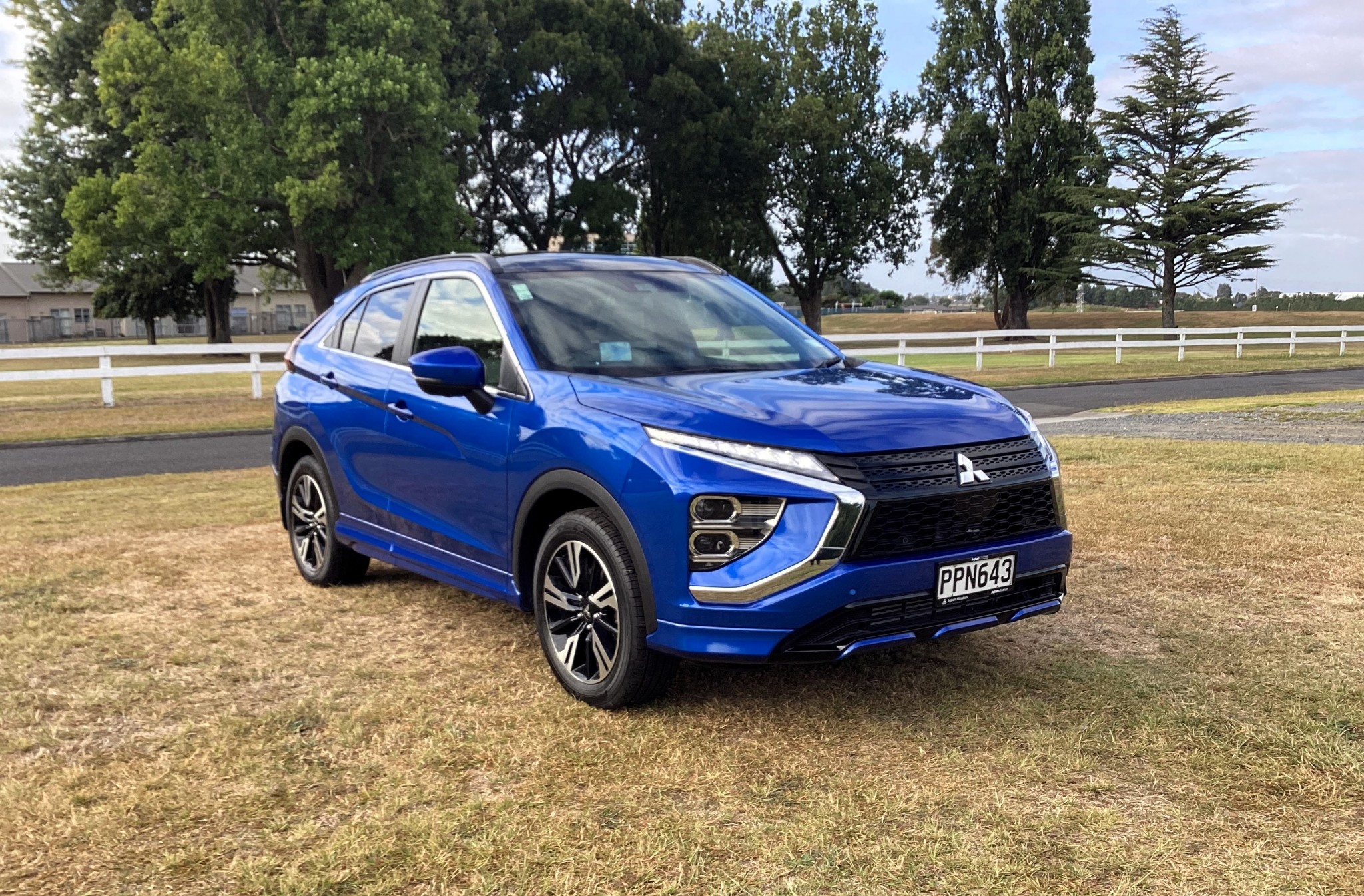 Mitsubishi Eclipse Cross 2022 | VRX, 1.5L Petrol Turbo, 2WD, 8 Stage ...