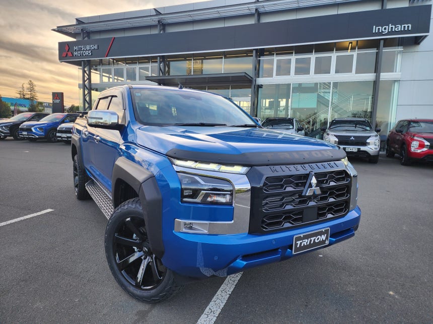 Mitsubishi Triton 2024 | GLXR 2WD Automatic