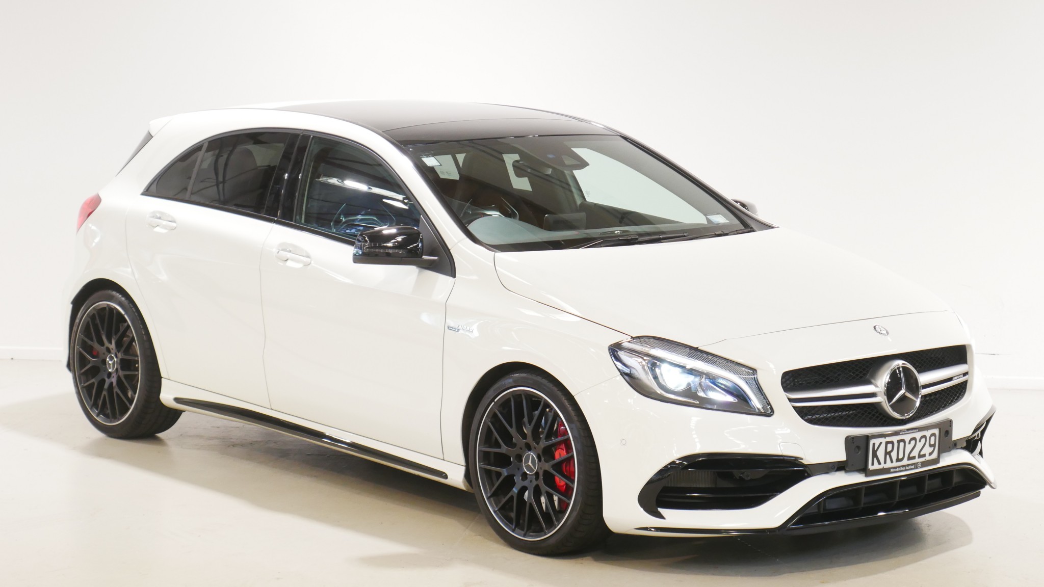 Mercedes-Benz A 45 2017 | A45 AMG 4M