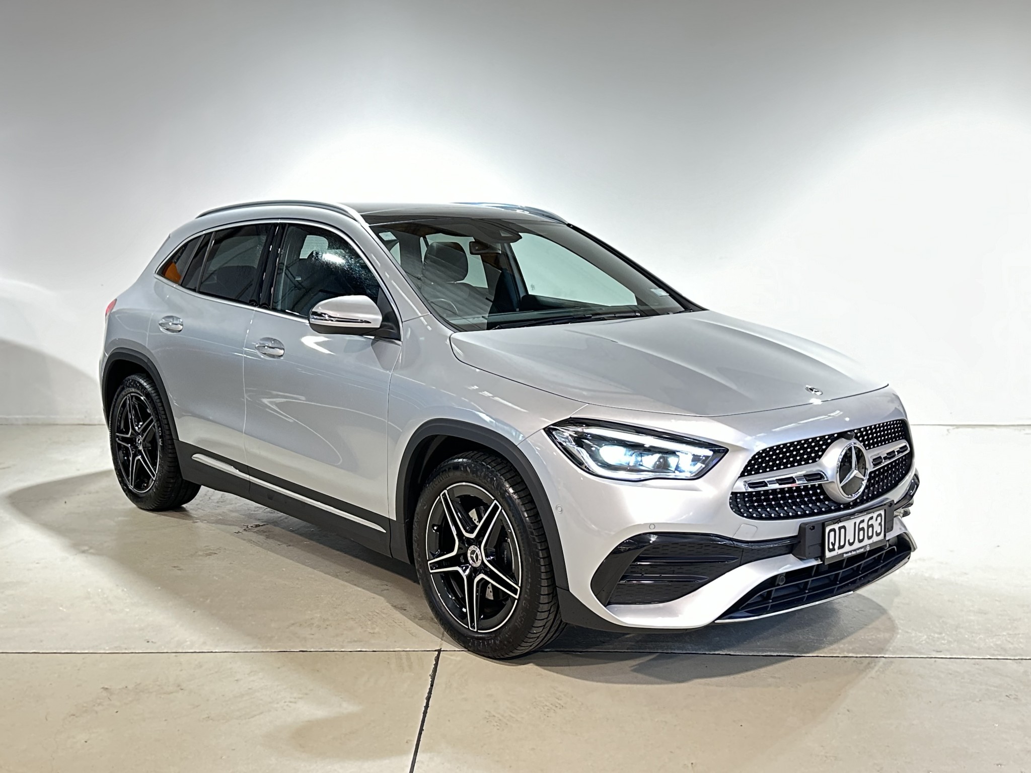 Mercedes-Benz GLA 200 2023 | GLA200 1.3P/7AT