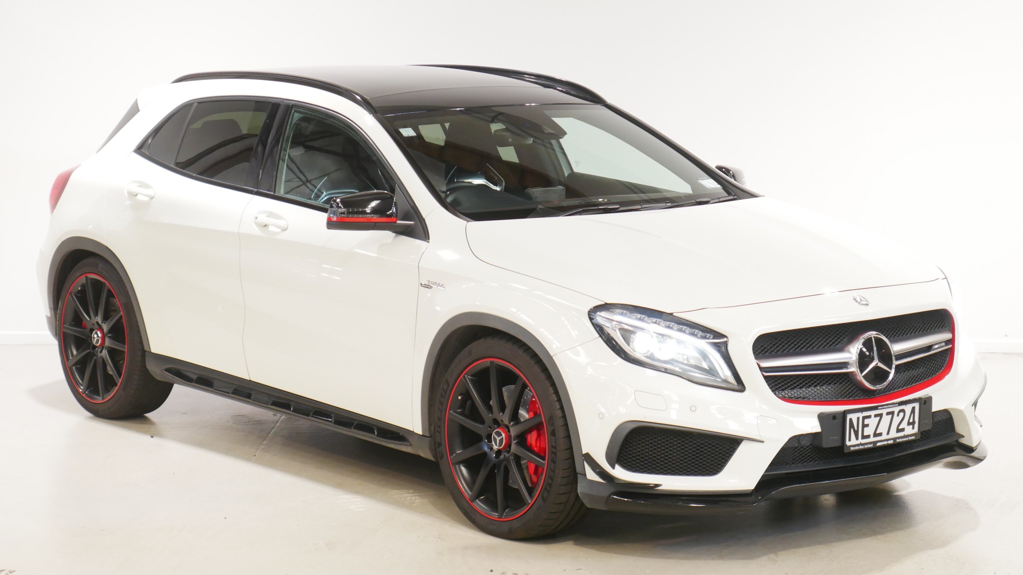 Mercedes-Benz GLA 45 2015 | GLA45 AMG