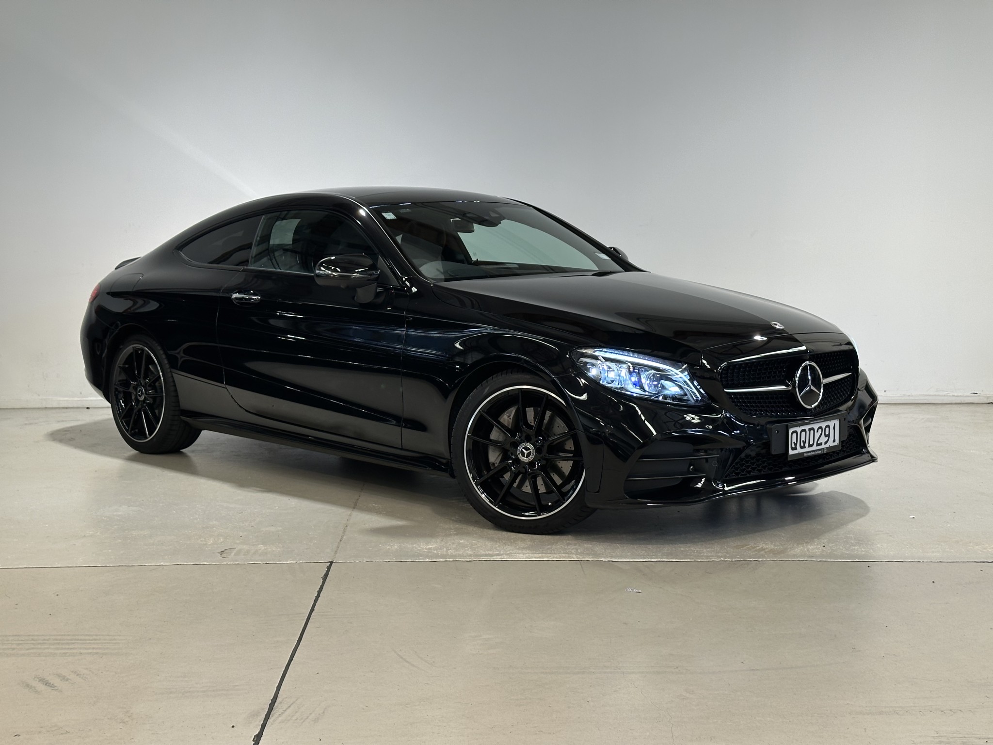 Mercedes-Benz C 300 2024 | C 300 Coupe 2.0P/9AT