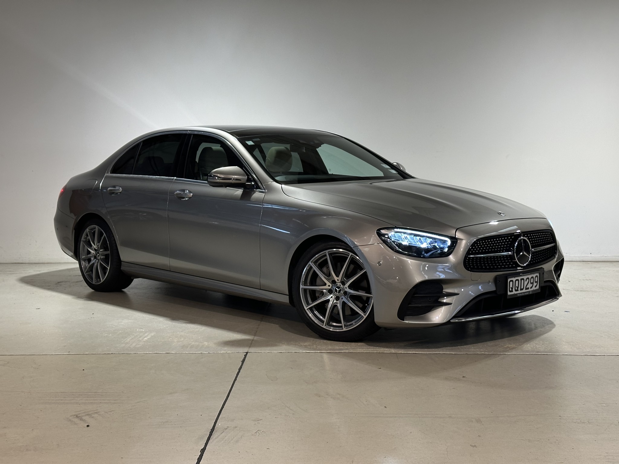 Mercedes-Benz E 300 2024 | E300E PHEVT/9AT