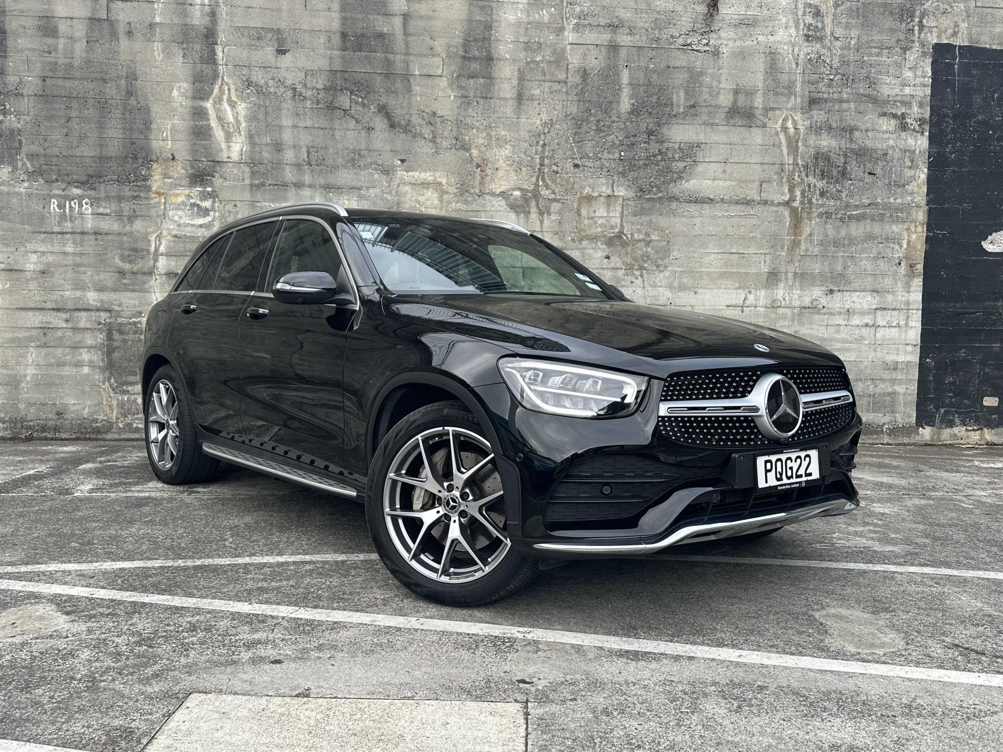 Mercedes-Benz GLC 300 e 2022 | 300 E PHEV/4WD/9AT