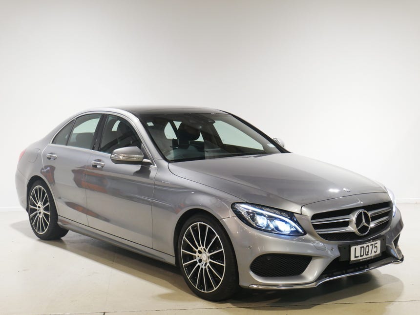 Mercedes-Benz C 200 2015 | C-CLASS AMG line