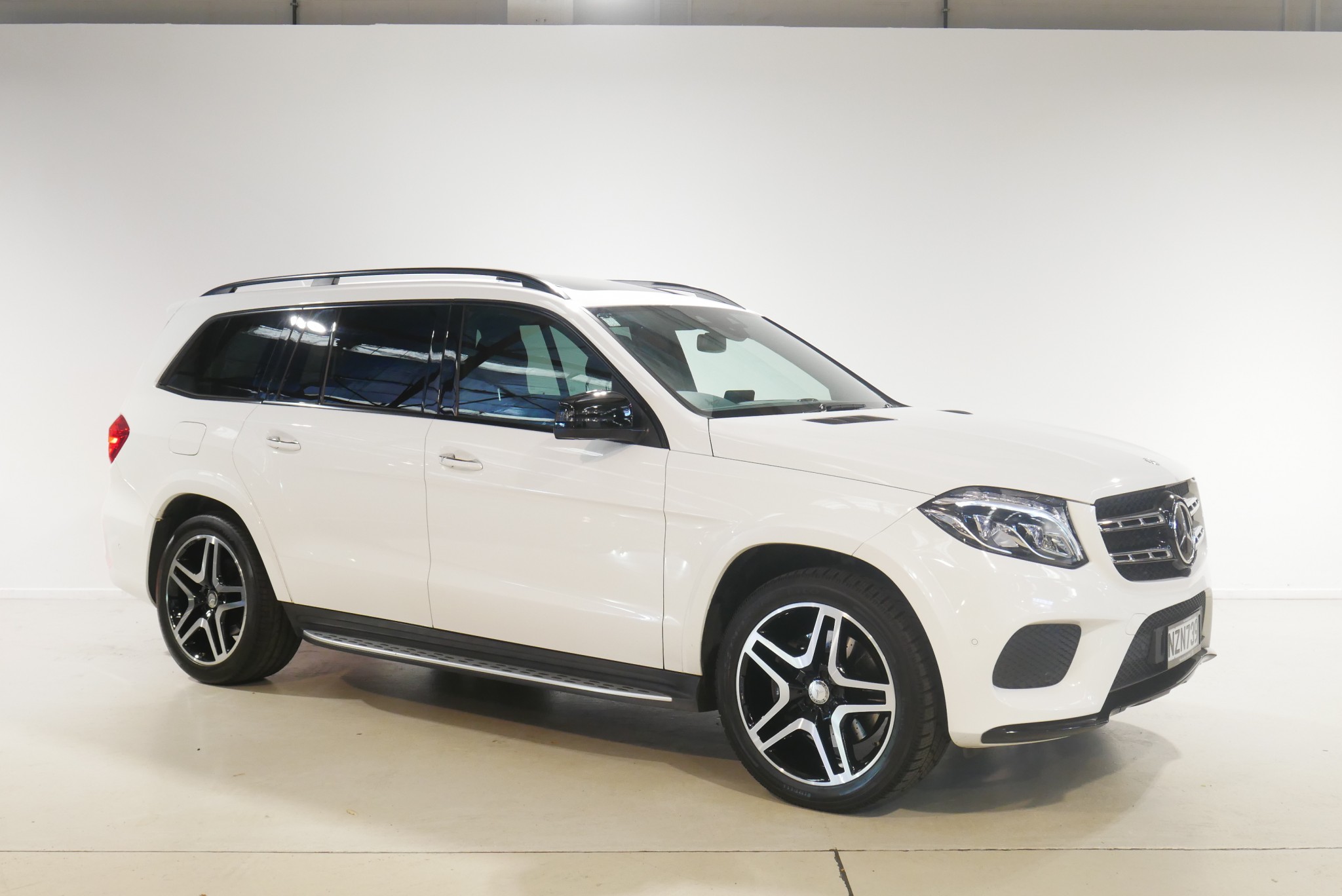 Mercedes-Benz GLS 350 d 2017 | GLS350d AMG line