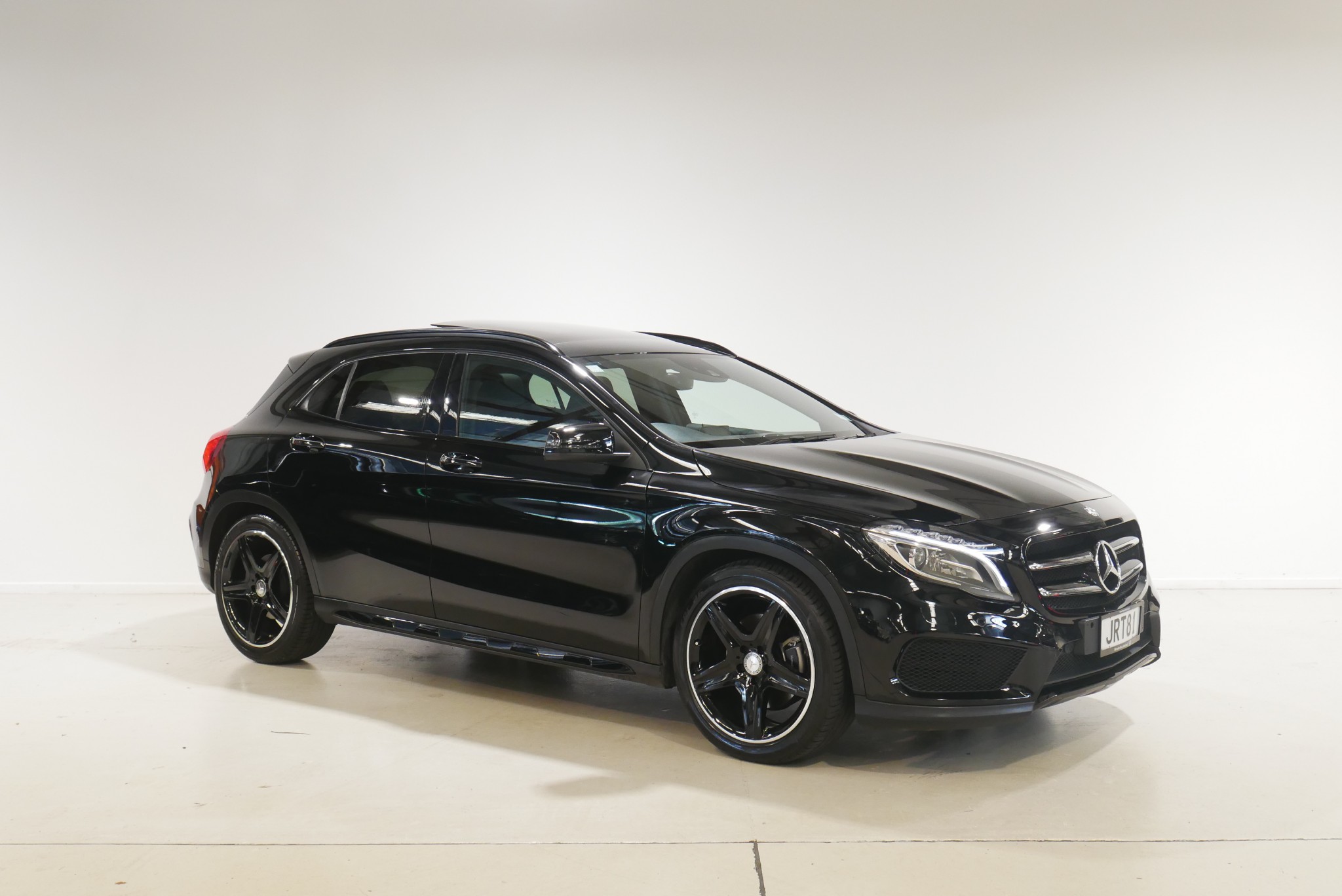 Mercedes-Benz GLA 250 2015 | GLA250 AMG line