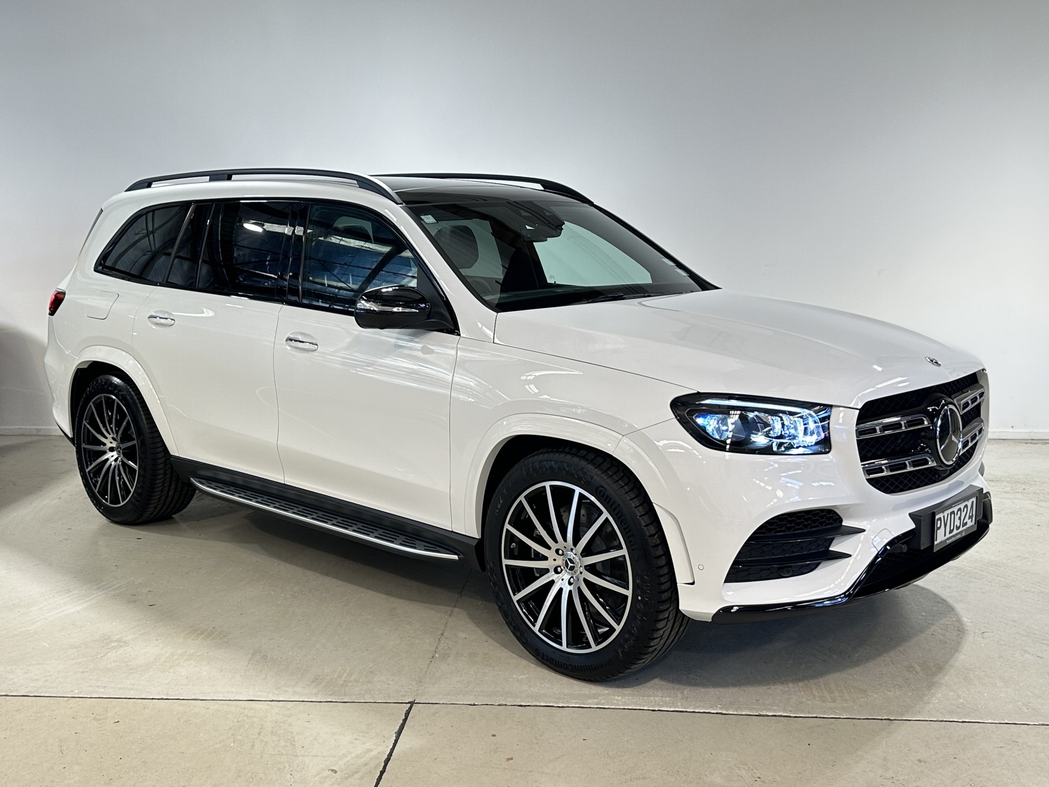 Mercedes-Benz GLS 400 d 2023 | 400D 2.9DT/4WD/9AT