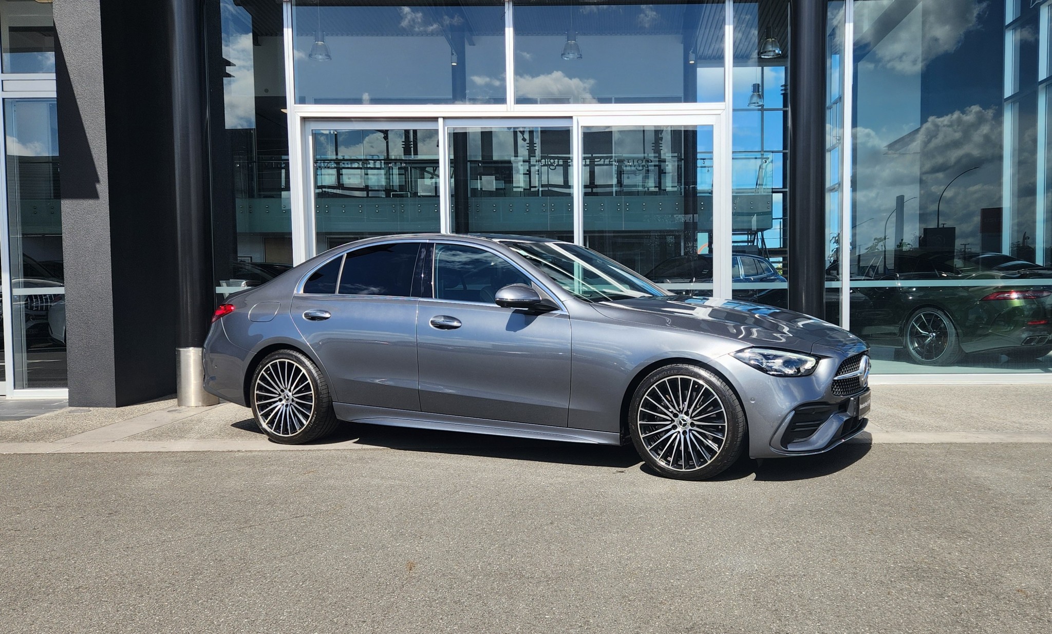 Mercedes-Benz C 200 2022 | 150KW Turbo Petrol AMG Sport C200