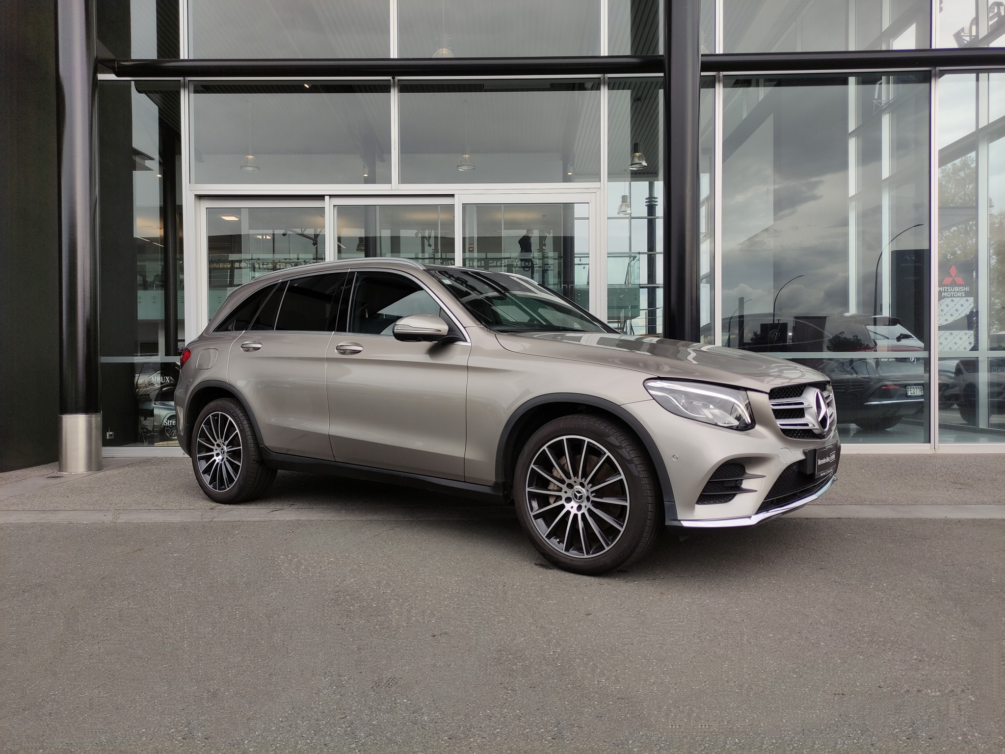 Mercedes-Benz GLC 200 2019 | 2.1L Turbocharged, 9G-TRONIC, GLC200