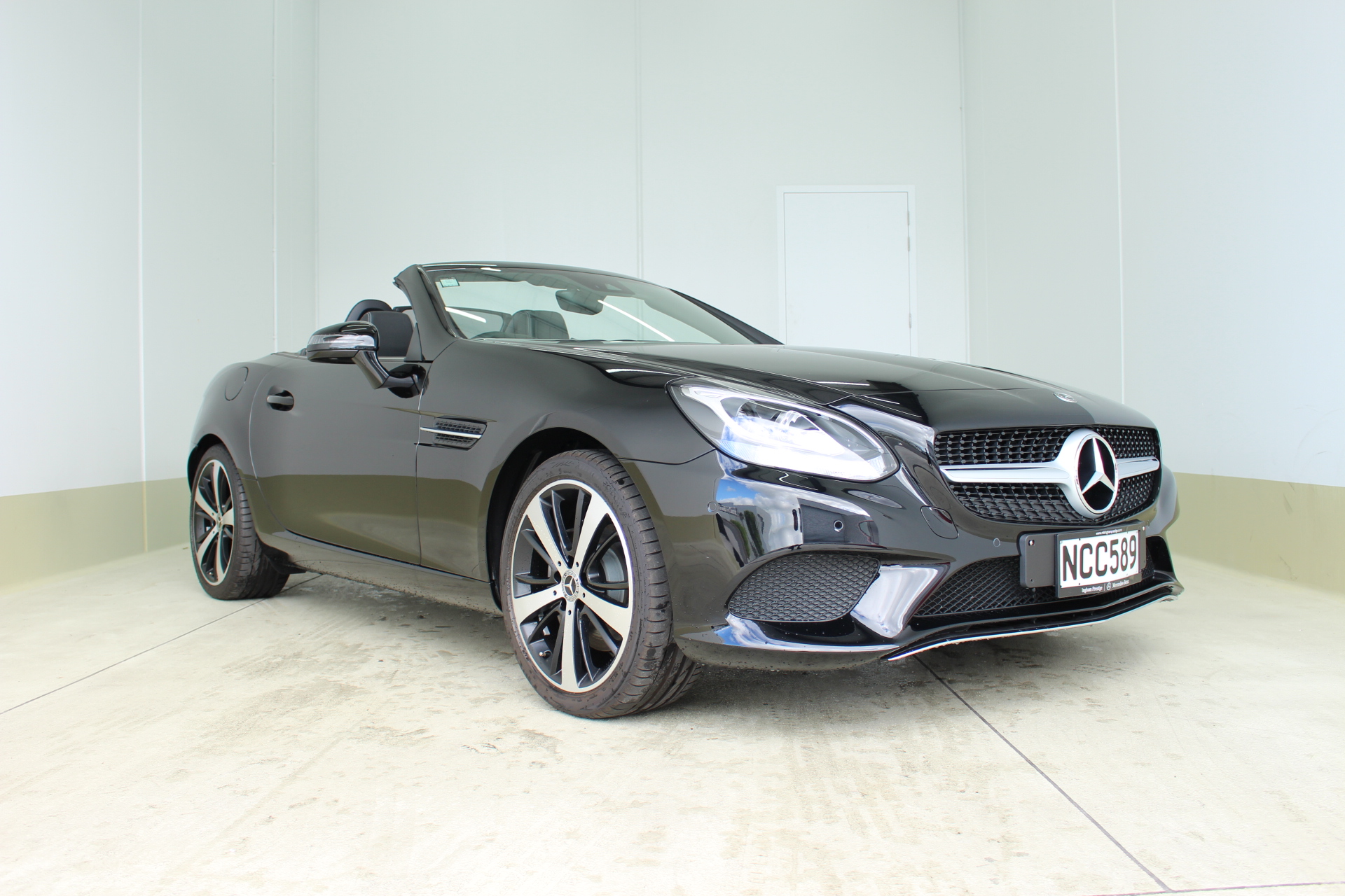 Mercedes-Benz SLC 200 2020 | 2.0L Turbocharged, 9-speed Automatic