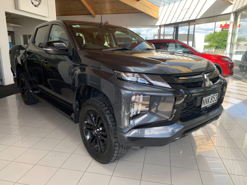 Mitsubishi Triton 2021 | DC GLSB 4WD 6AT 2.4D