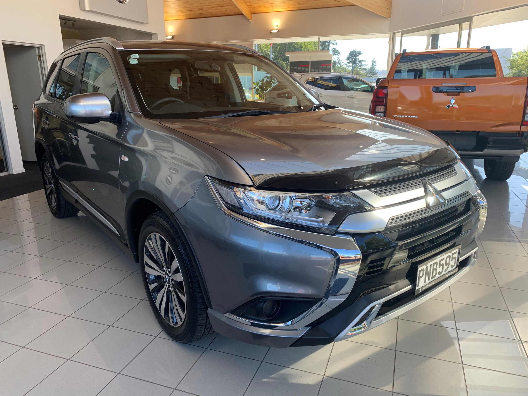 Mitsubishi Outlander 2022 | LS 2.4P/CVT