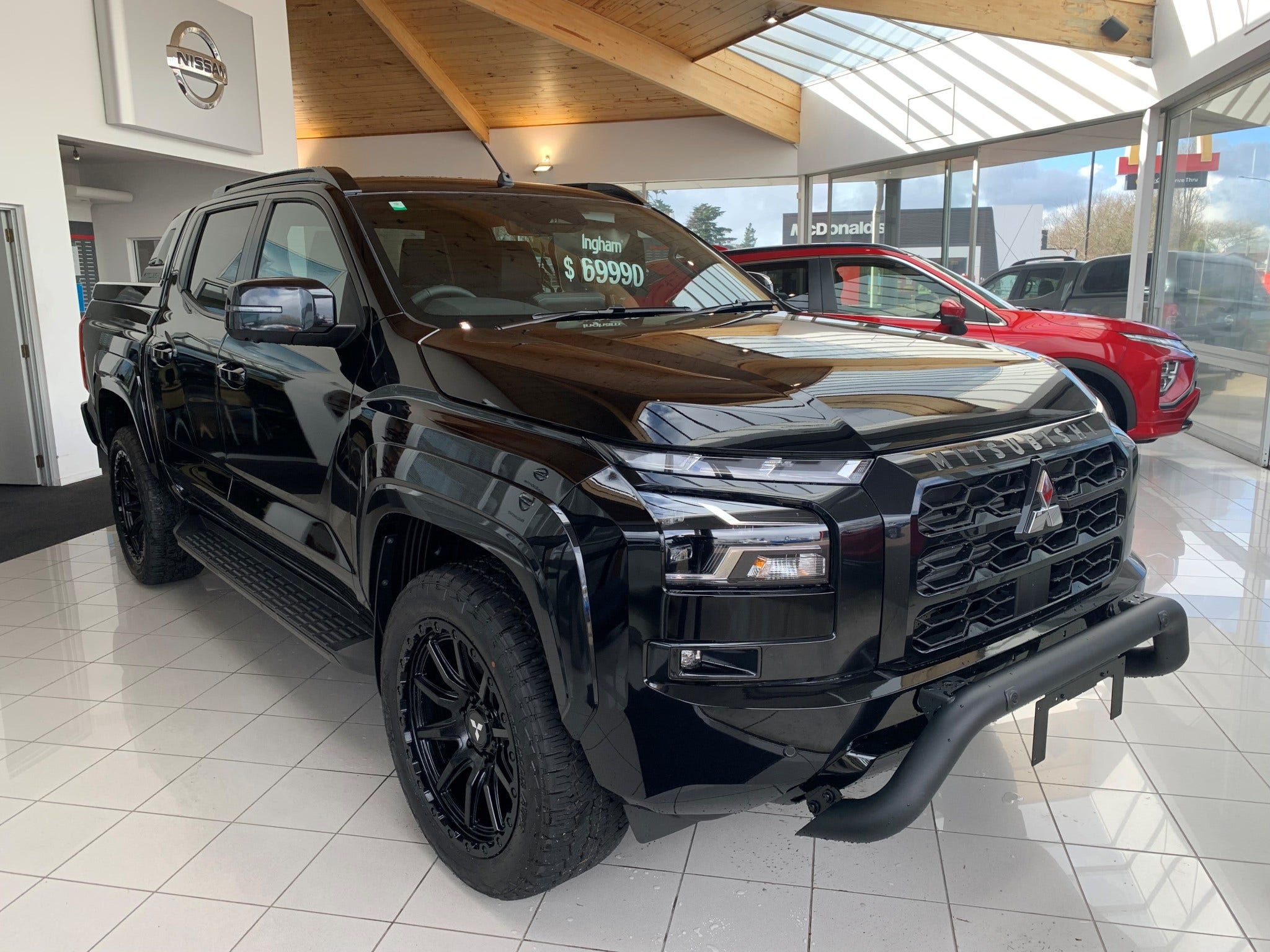 Mitsubishi Triton 2025 | DC GSR 4WD 6AT 2.4DT