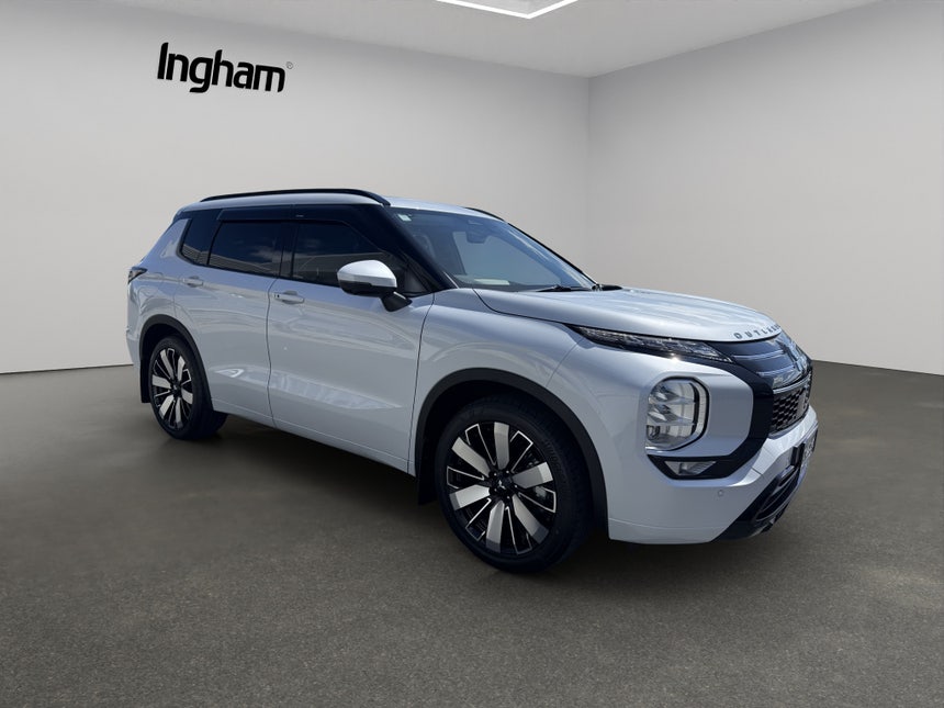 Mitsubishi Outlander 2025 | VRX 2.5P/4WD/CVT