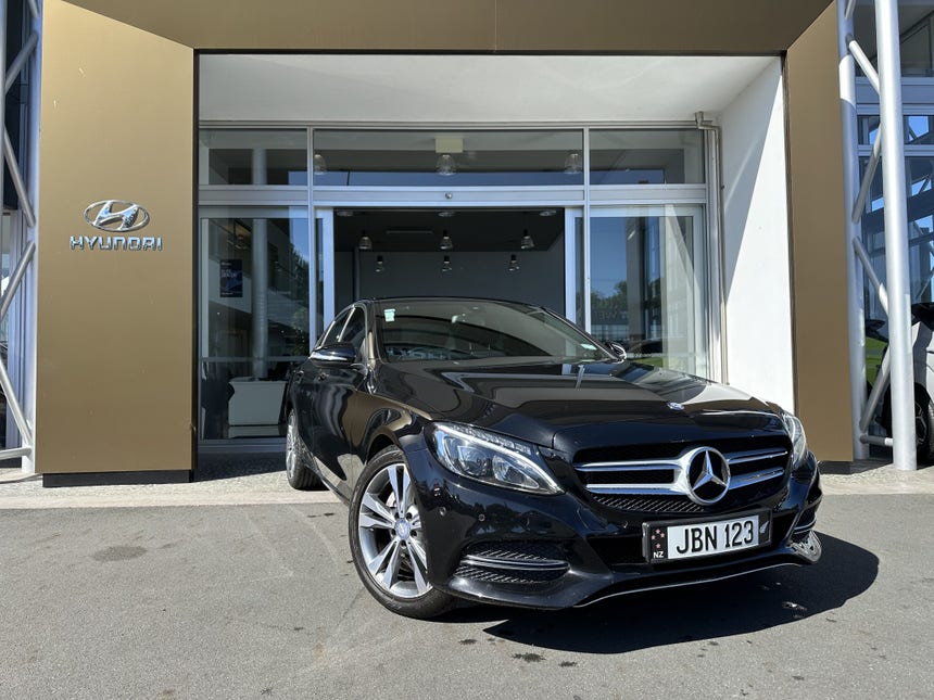 Mercedes-Benz C 200 2015 | 2.0P 7AT Sedan