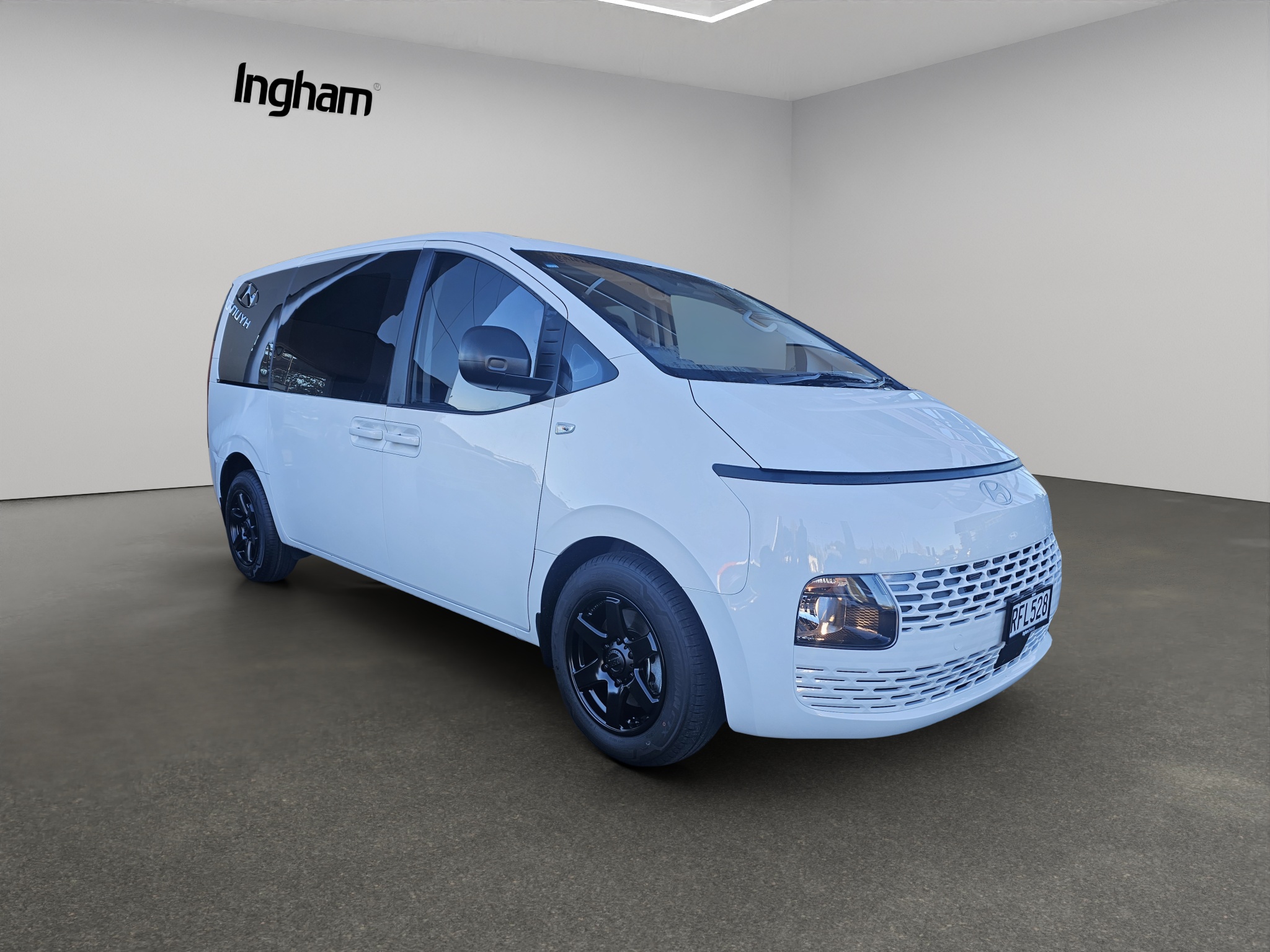 Hyundai Staria 2025 | Load 2.2DT/8AT