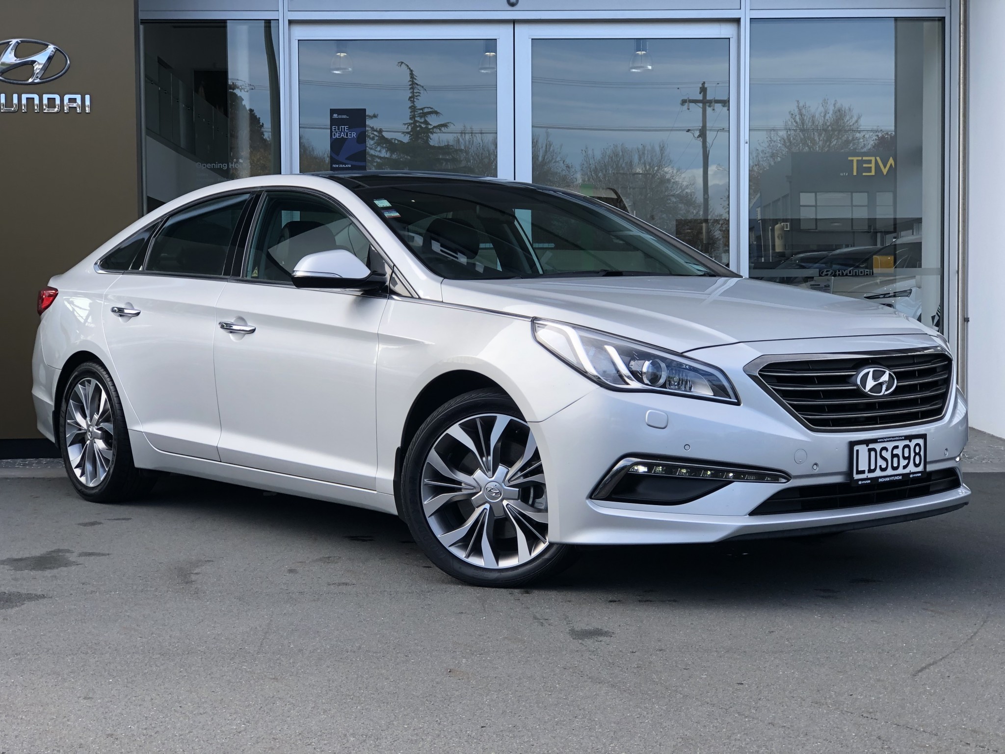 Hyundai Sonata 2015 | 2.0L Petrol Turbo Limited 5S A6