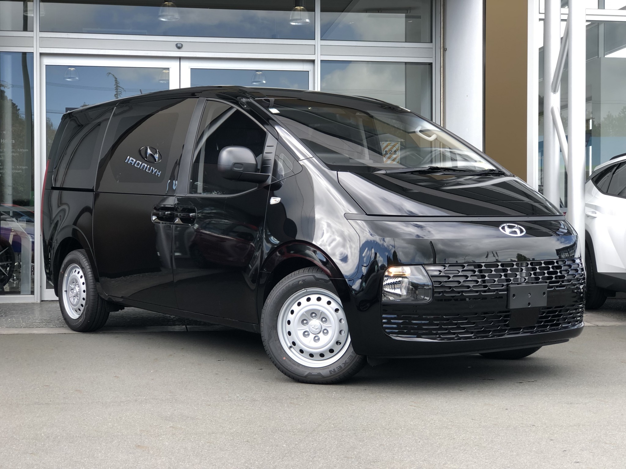 Hyundai Staria 2022 | Load 2.2DT/8AT