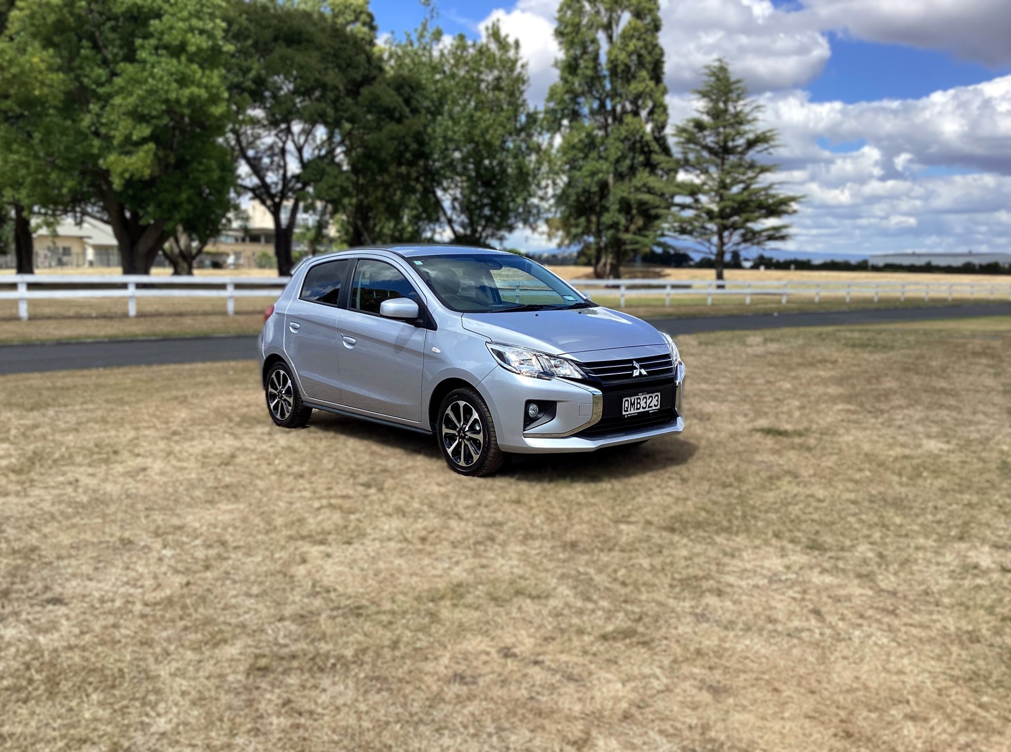 Mitsubishi Mirage 2024 | XLS, 1.2L Petrol, CVT, Hatchback.