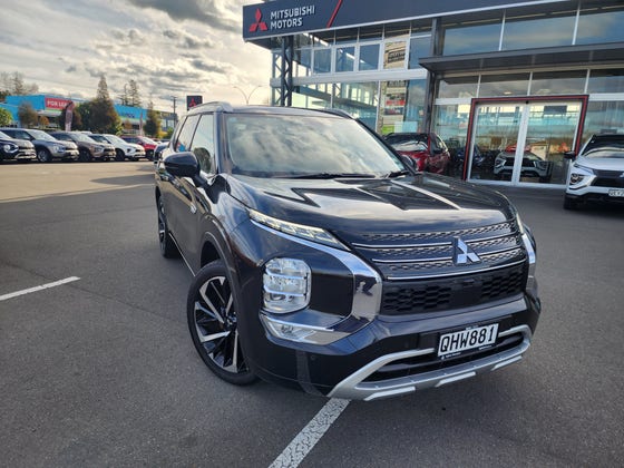 Mitsubishi Outlander 2023 | VRX PHEV/4WD