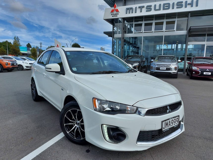 Mitsubishi Lancer 2015 | LS 2.0P Hatch