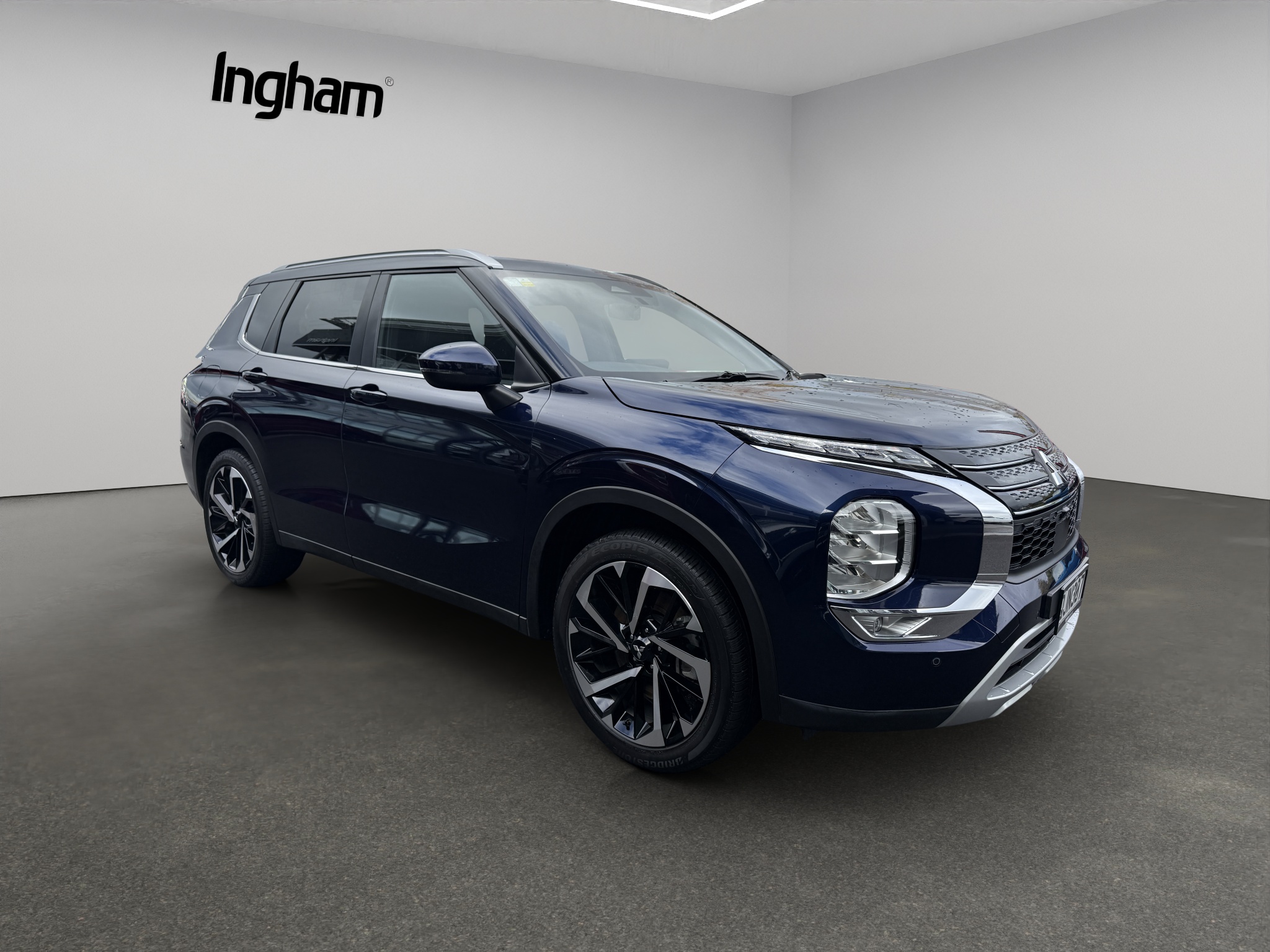 Mitsubishi Outlander 2024 | XLS, AWD, 2.5L Petrol