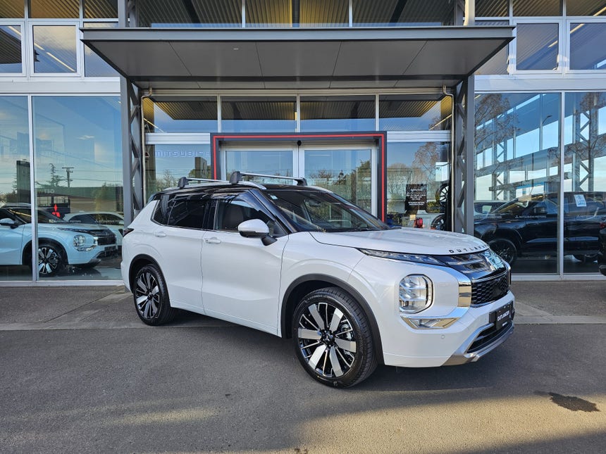 Mitsubishi Outlander 2025 | EXCEED 2.5P/4WD/CVT