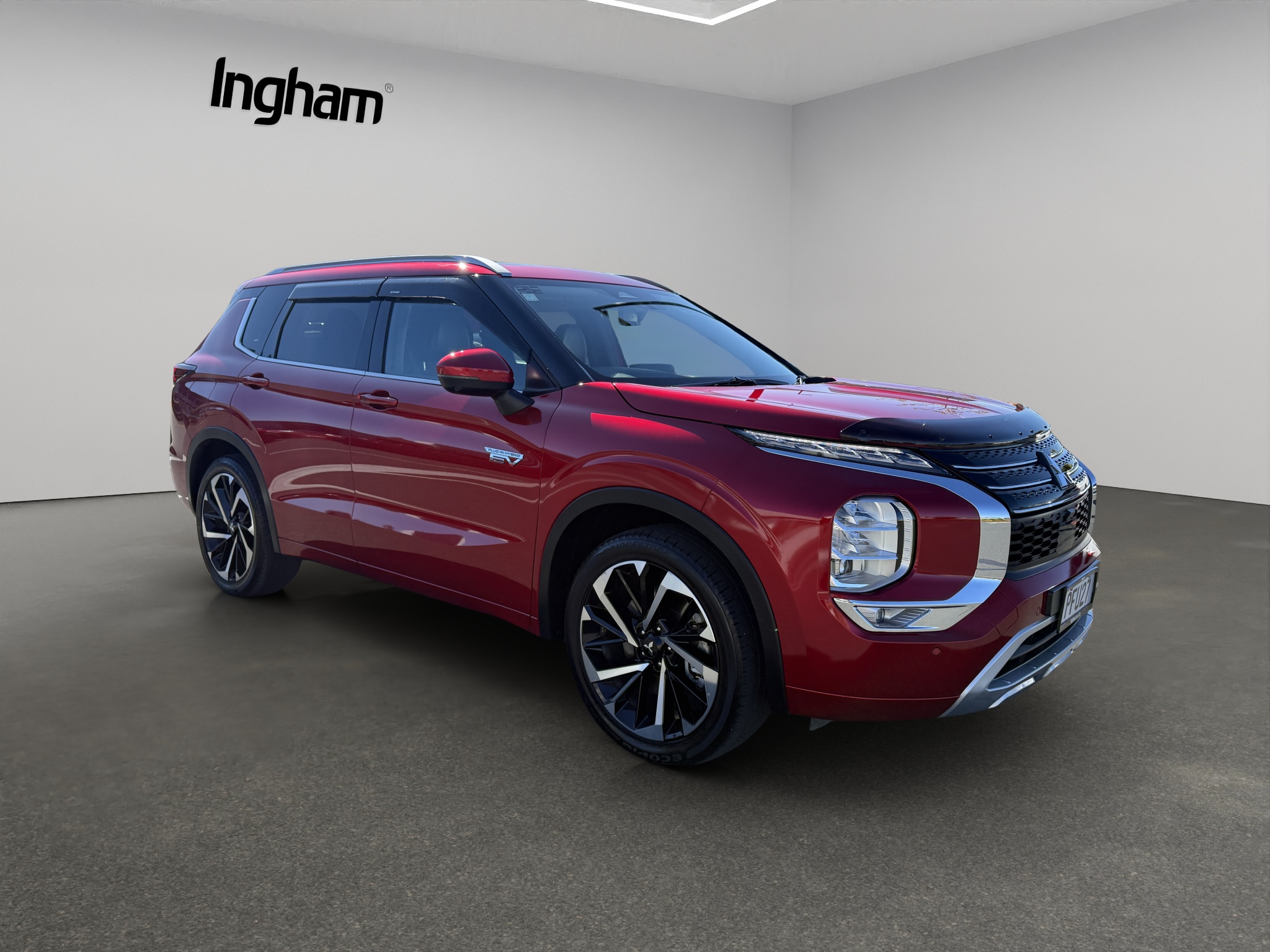 Mitsubishi Outlander 2022 | VRX PHEV/4WD/AT