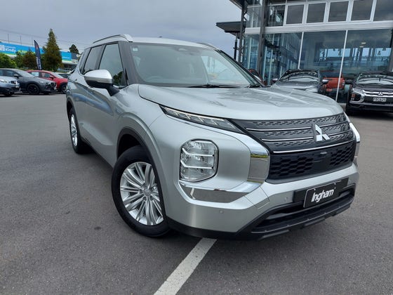 Mitsubishi Outlander 2022 | LS 2.5 4WD