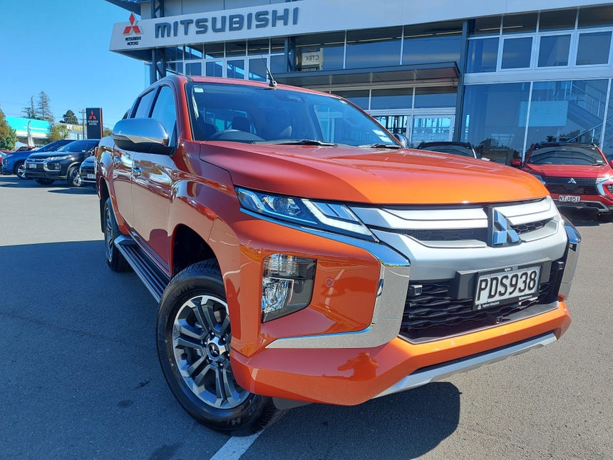 Mitsubishi Triton 2022 | VRX 4WD