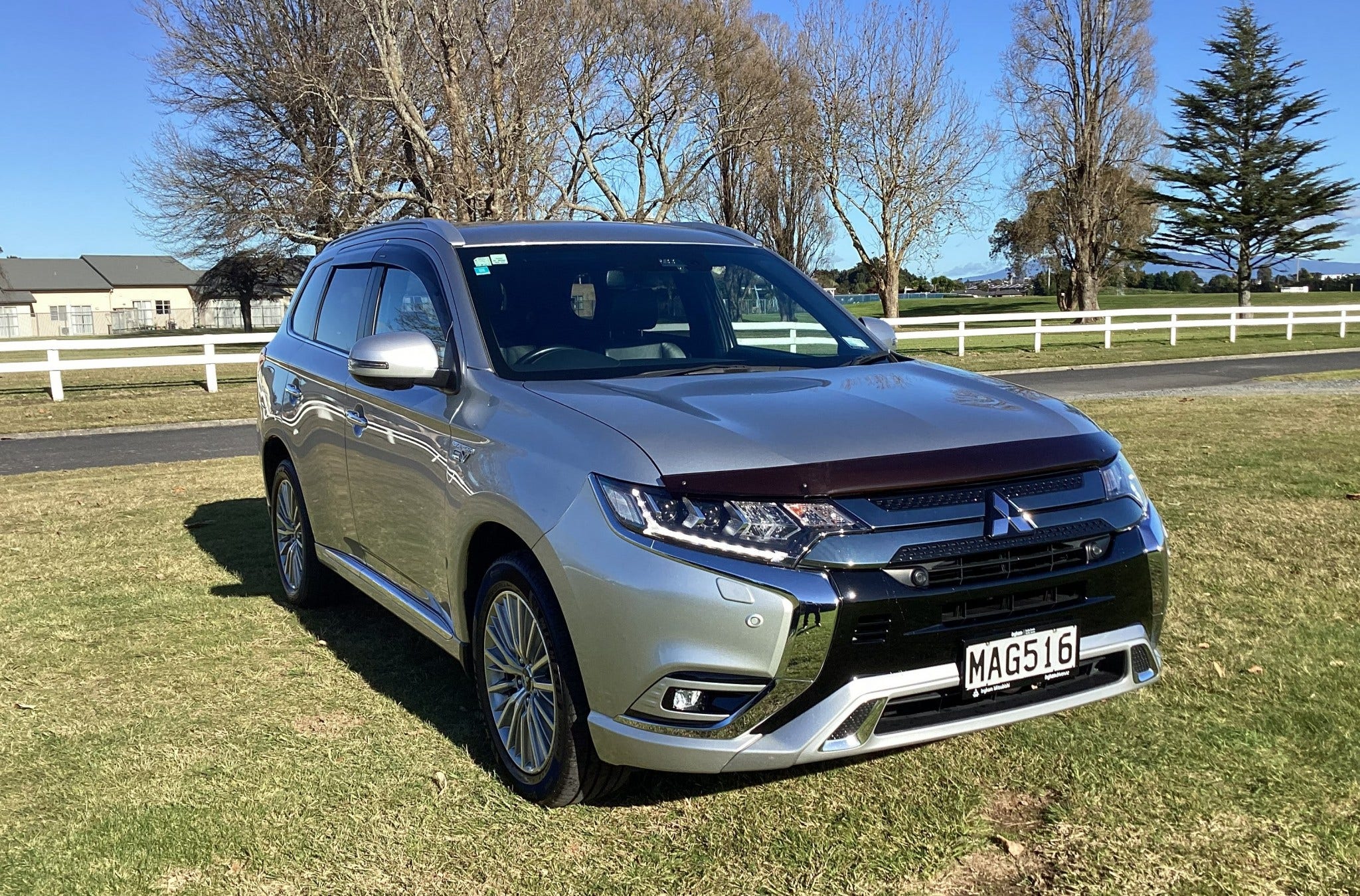 Mitsubishi Outlander 2019 | VRX, PHEV, 4WD, Automatic