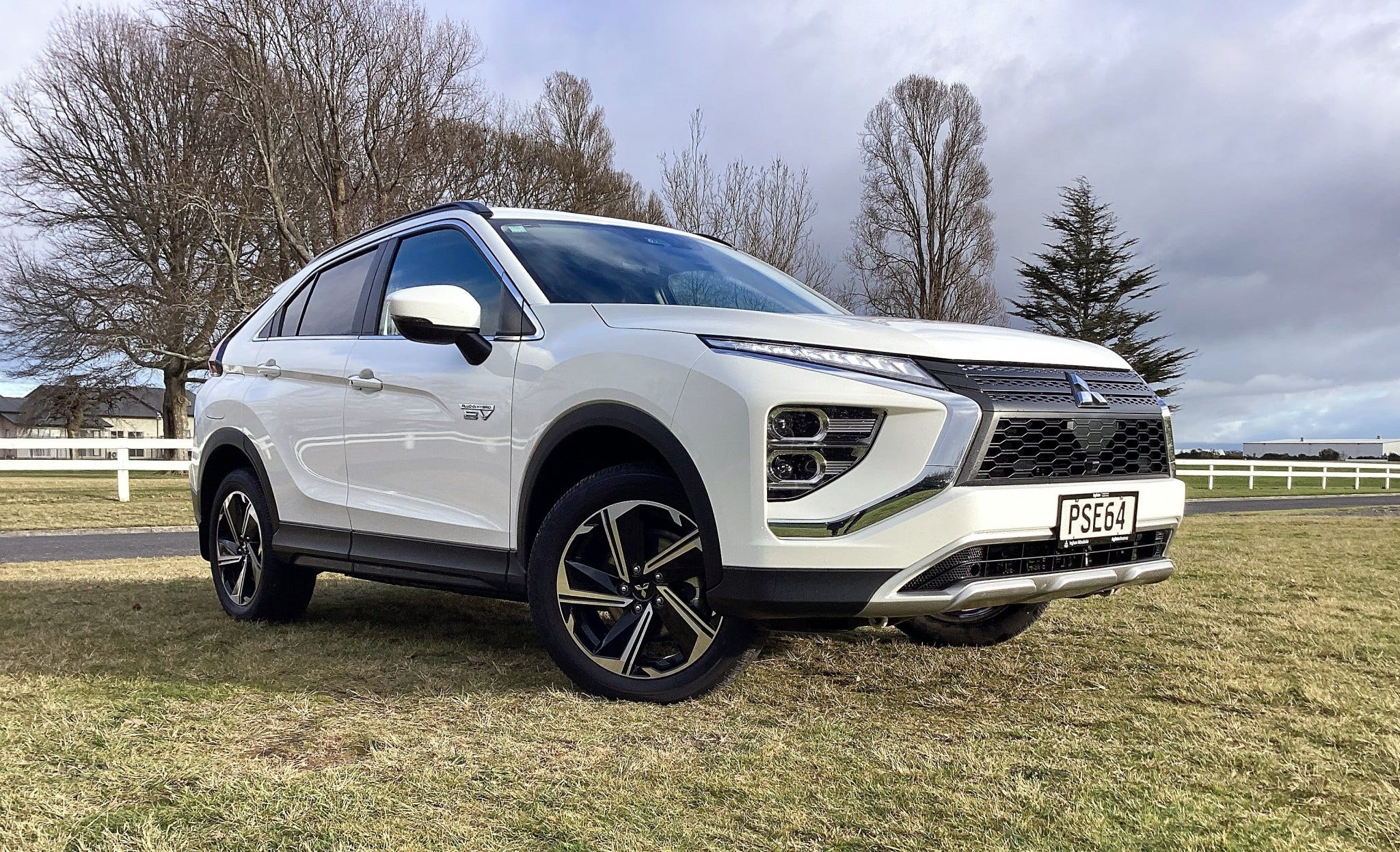 Mitsubishi Eclipse Cross 2023 | XLS, PHEV, 4WD, Automatic, SUV