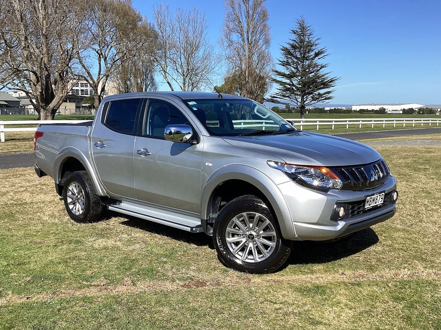 Mitsubishi Triton 2019 | GLXR Doublecab, 2.4L Diesel, 2WD, Automatic.