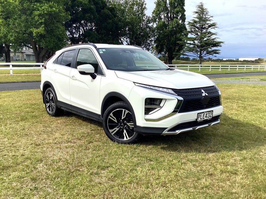 Mitsubishi Eclipse Cross 2022 | XLS, 1.5L Petrol, 4WD, 8 Stage CVT, SUV.