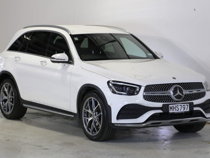 Mercedes-Benz GLC 300 2019 | NZ New AMG Line 190Kw MBUX Multibeams