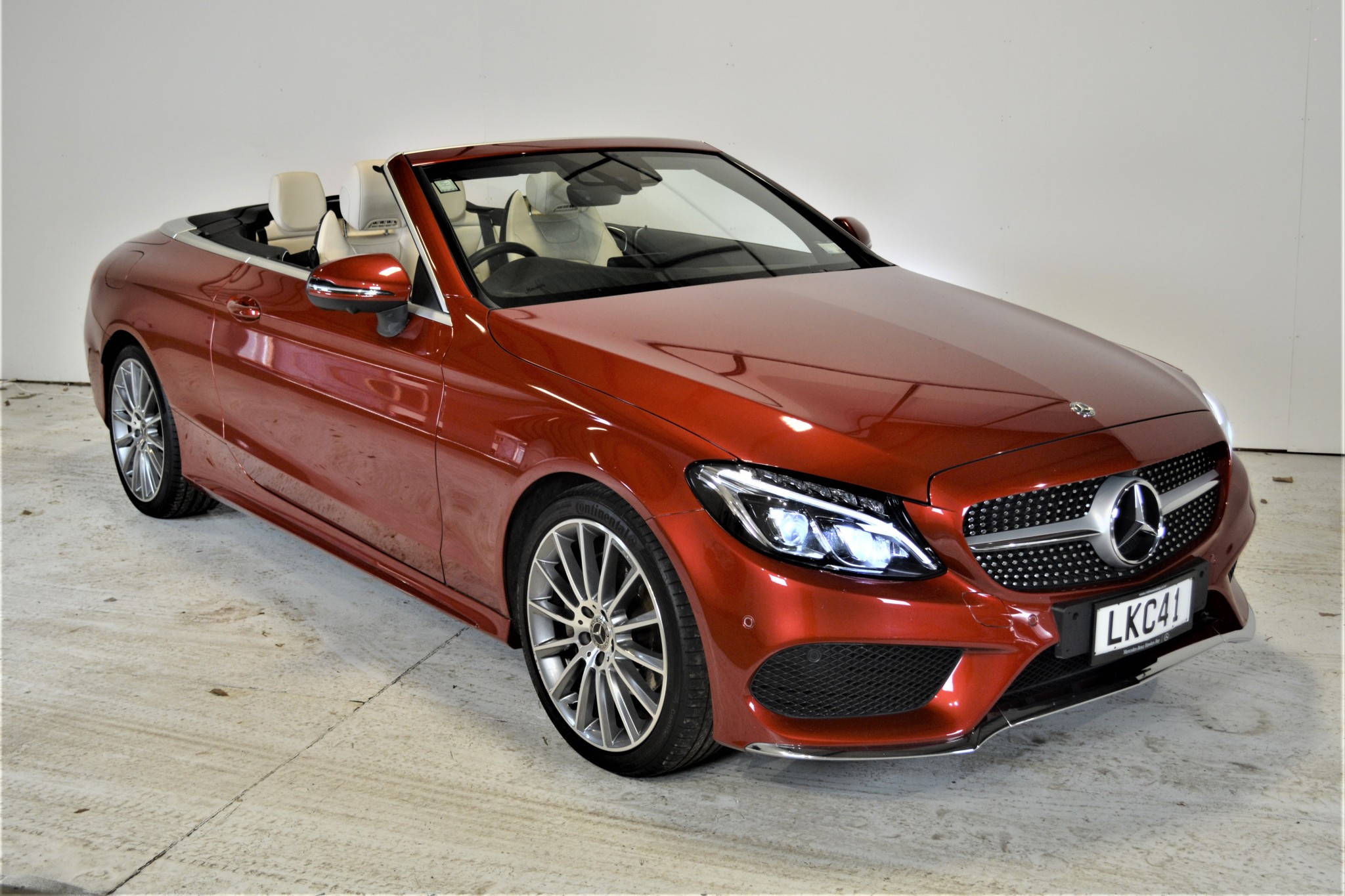 Mercedes-Benz C 200 2018 | NZ New,AMG Line,Cabriolet