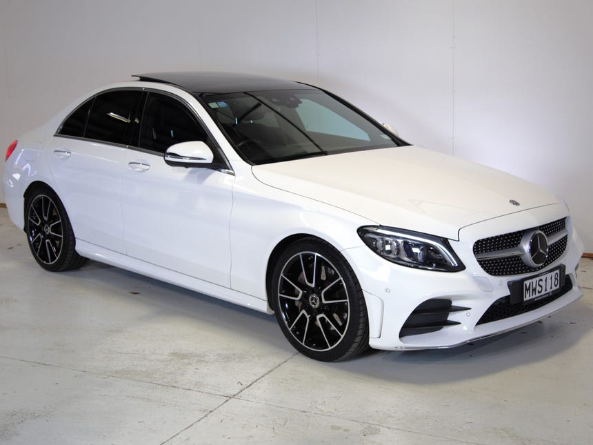 Mercedes-Benz C 300 2020 | NZ New,190Kw,AMG Line