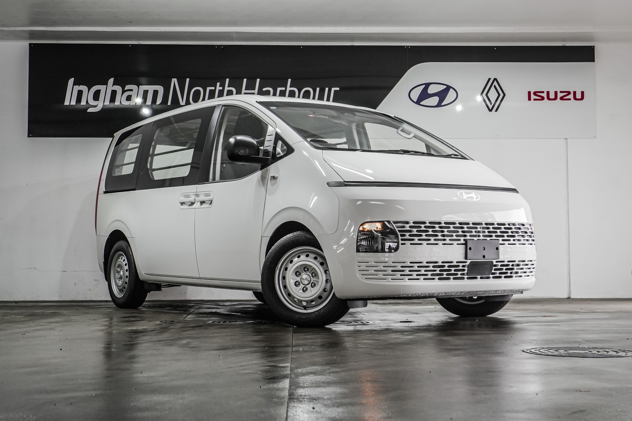 Hyundai STARIA LOAD 2026 | 2.2DT/8AT