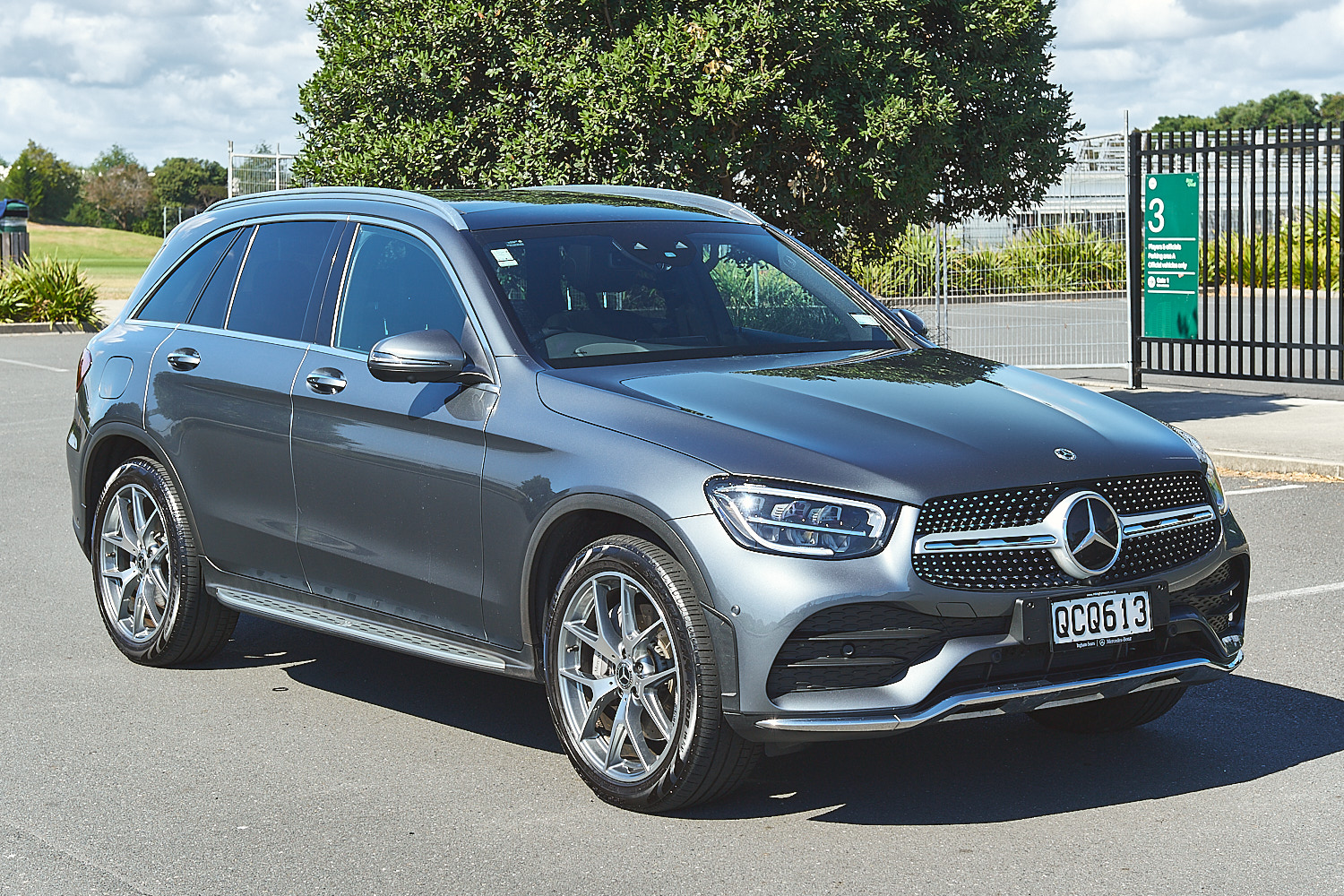 Mercedes-Benz GLC 300 2023 | 300 2.0P/4WD/9AT
