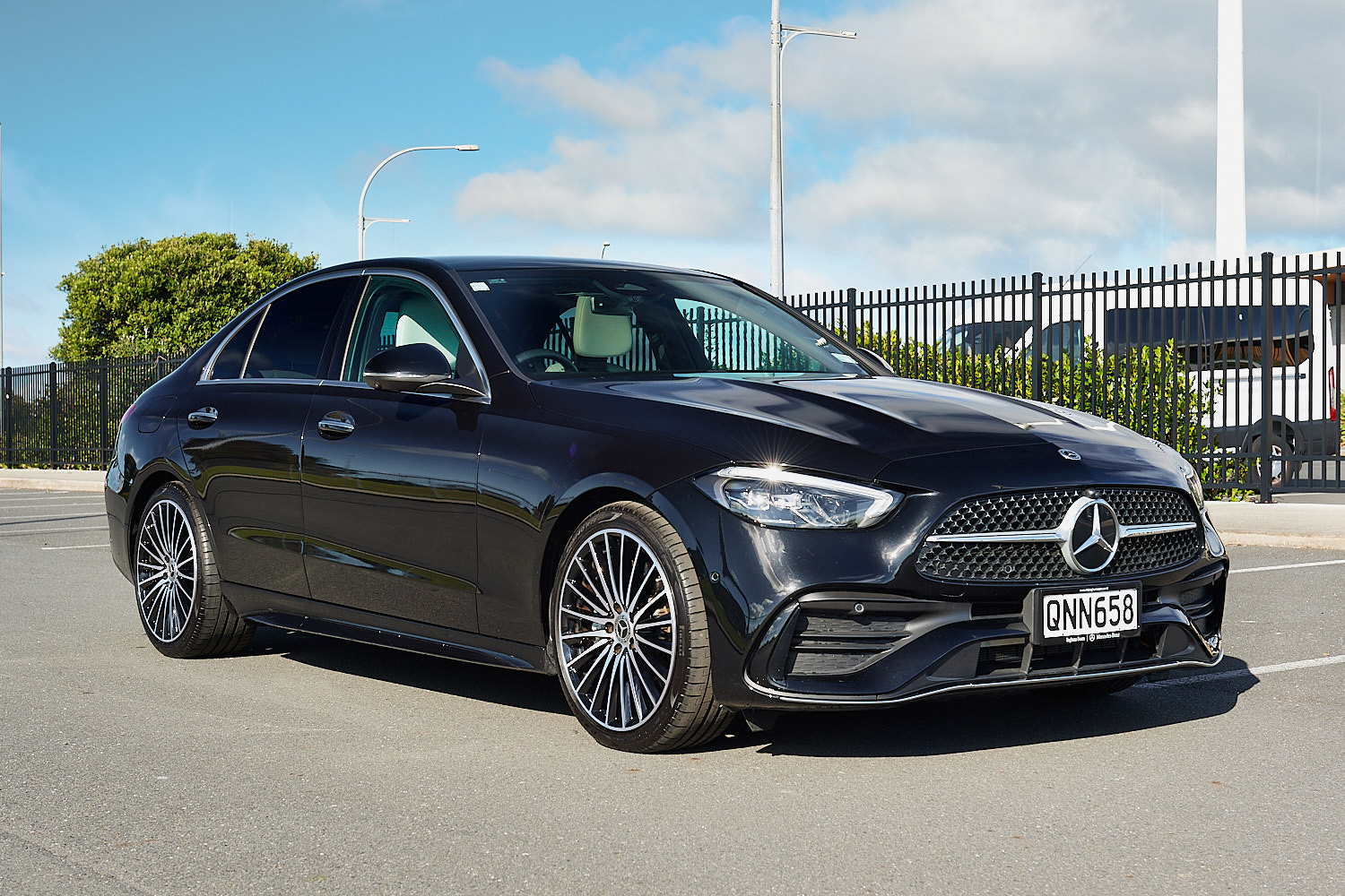 Mercedes-Benz C 300 2024 | C 300 2.0PMH/9AT