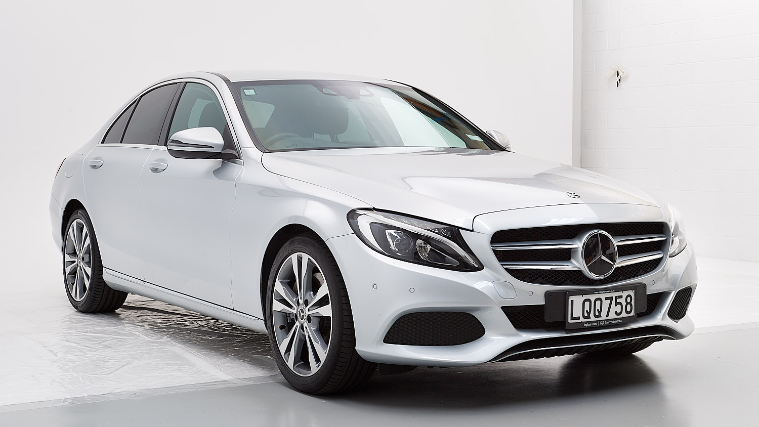 Mercedes-Benz C 300 2018 | 2.0P/9AT