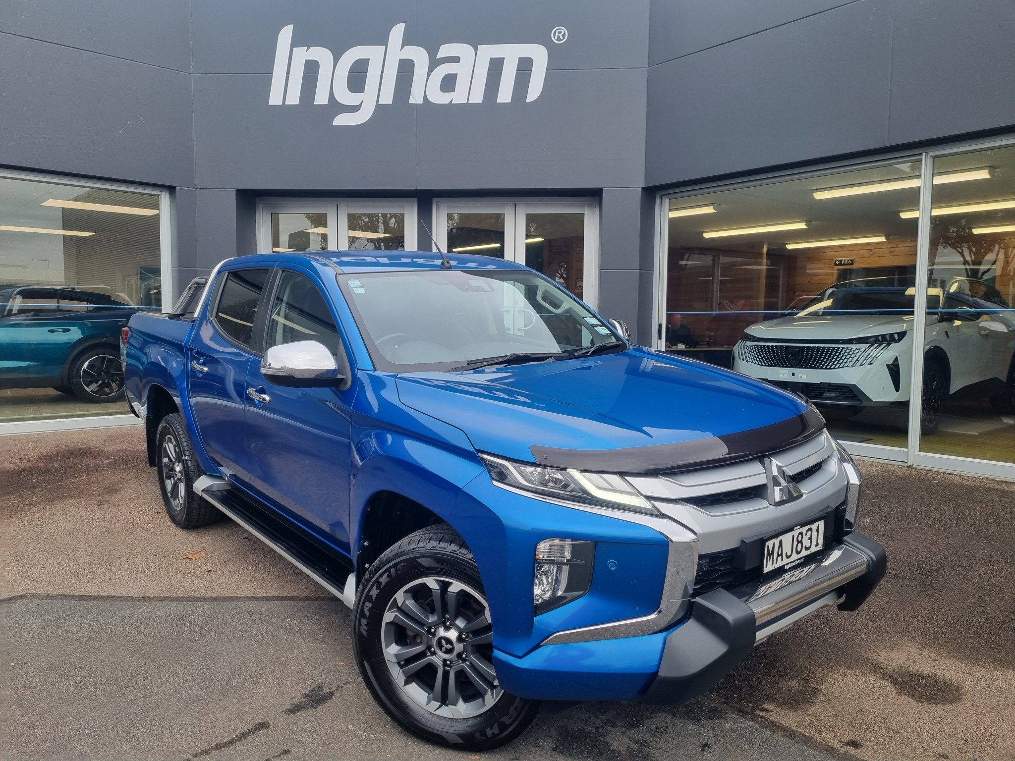 Mitsubishi Triton 2019 | DC VRX 4WD 6AT 2.4D