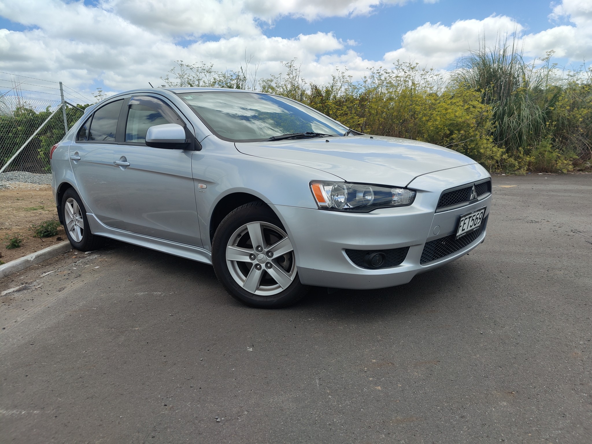 Mitsubishi Lancer 2010 | 2.0P VR HATCH AUTO