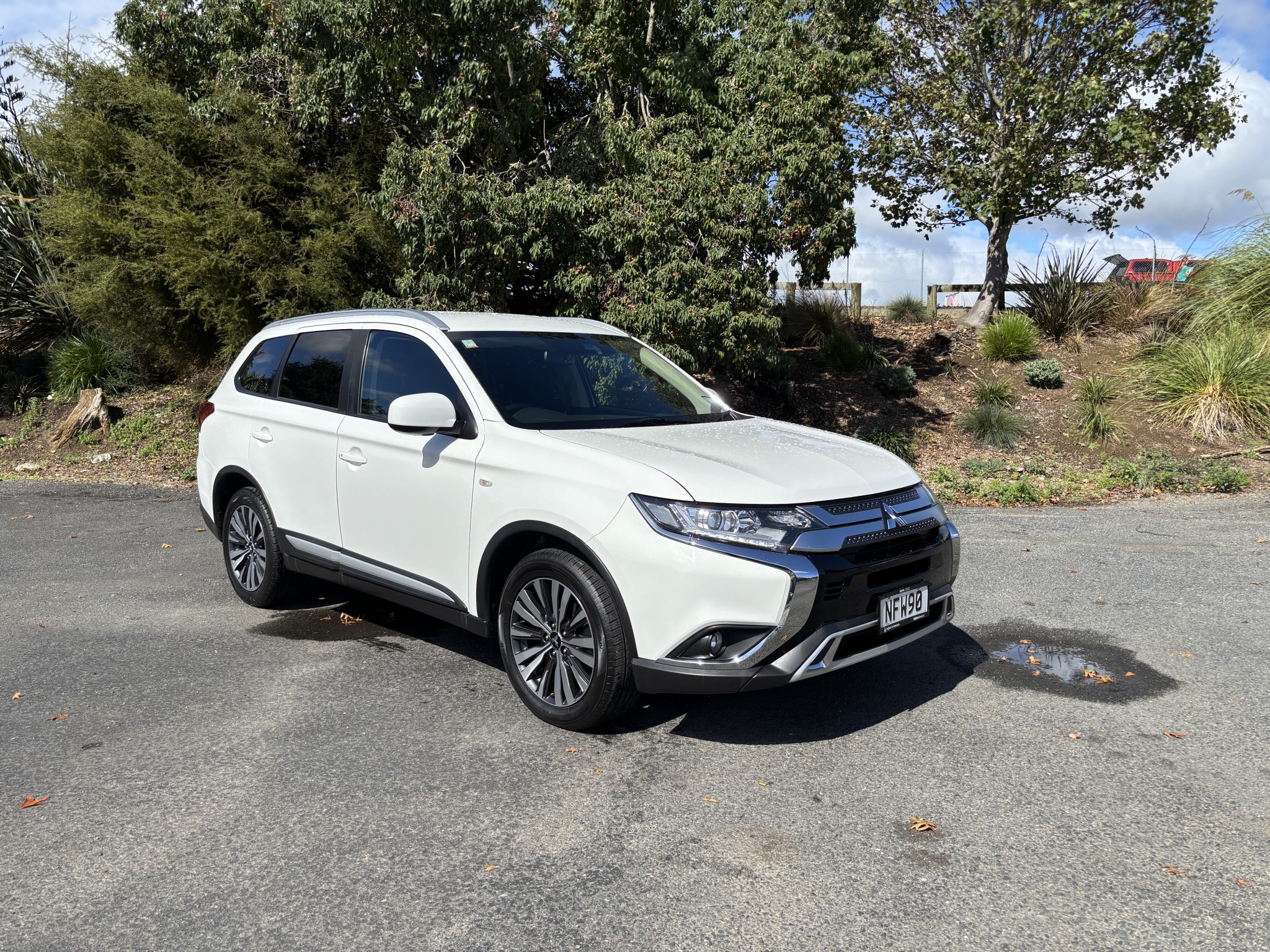 Mitsubishi Outlander 2021 | LS 2.4P/4WD/CVT 7 SEAT AWD PETROL