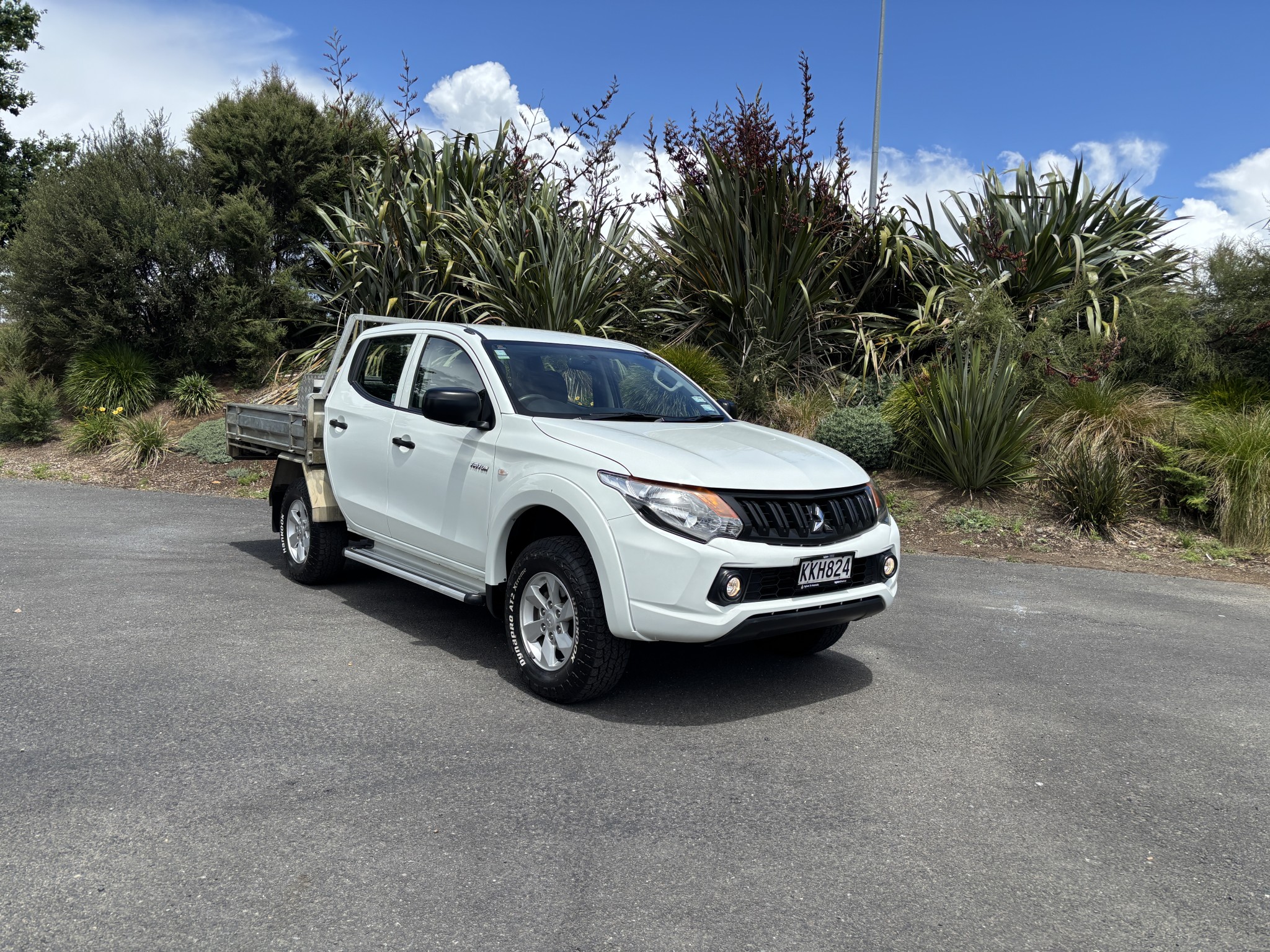 Mitsubishi Triton 2017 | DCAB CHASSIS GLX 2.4D/4WD 6Sp Manual 4X4